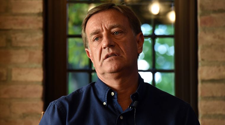 Rodolfo Suarez volvió a hablar de la independencia en Revista Gente