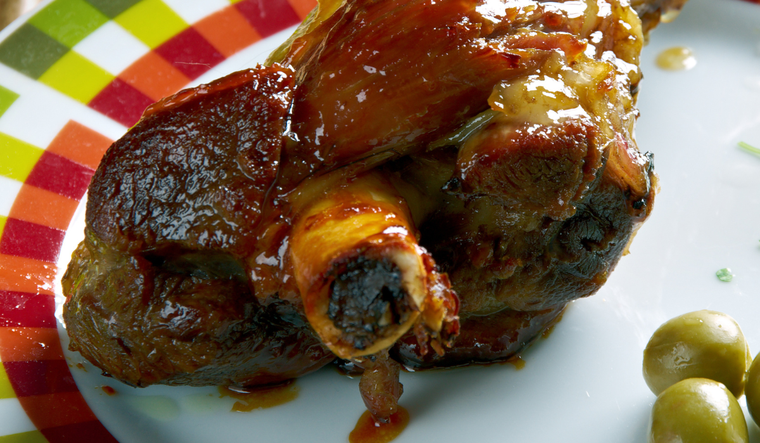 El mejor lechazo asado: receta tradicional de cordero para ocasiones ...