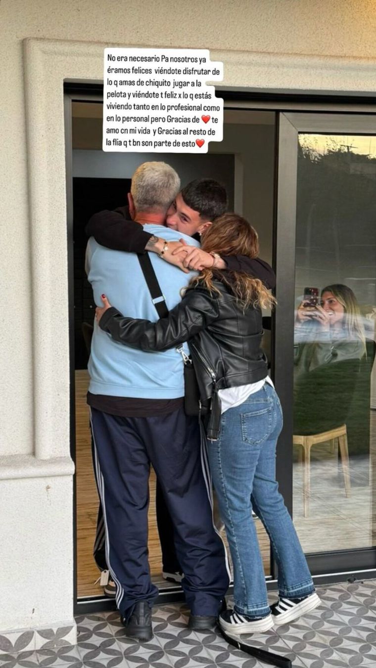 El emotivo gesto de Matías Soulé con sus padres que emocionó a todos ...